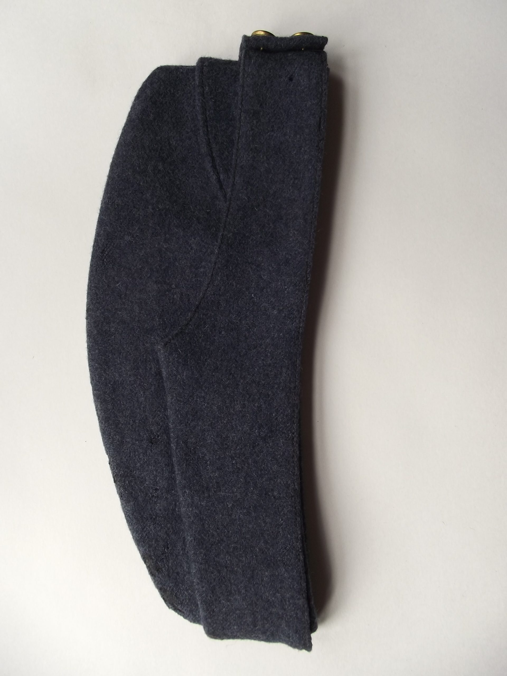 WW2 R.A.F. SIDE CAP DATED 1943 - DBG Militaria