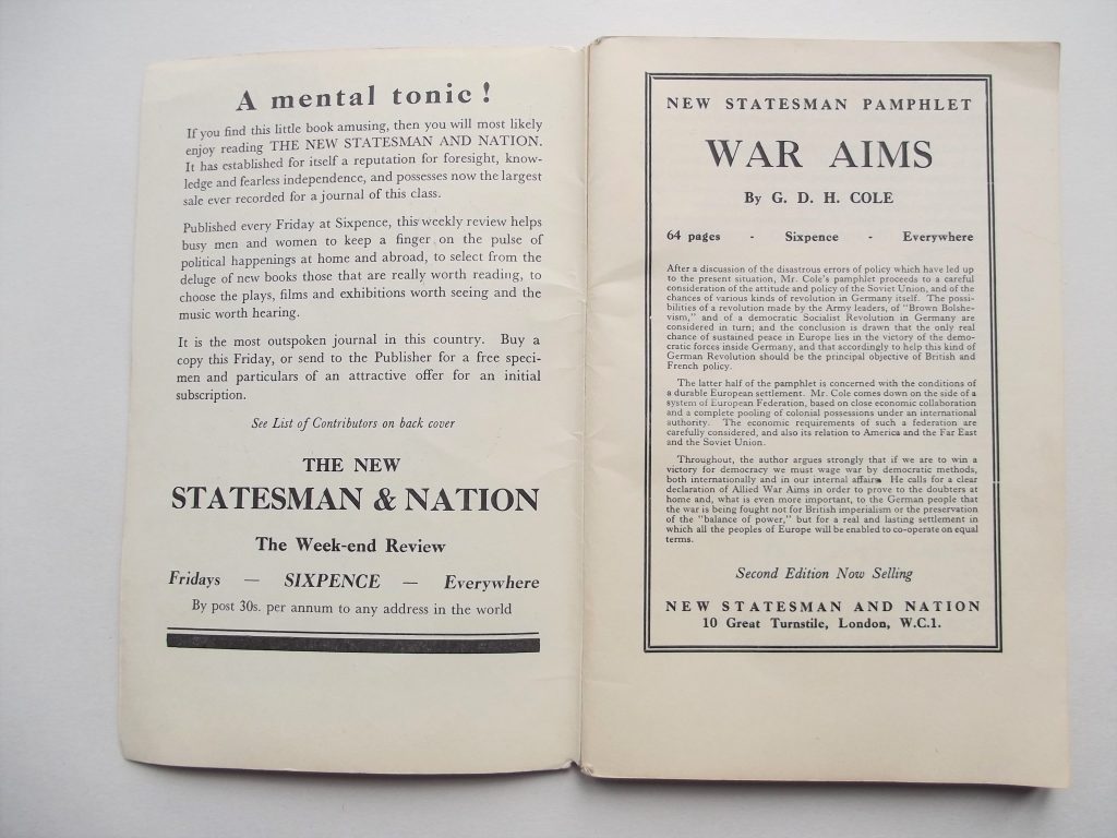 WW2 HOMEFRONT BOOK THIS ENGLAND 1940 - DBG Militaria
