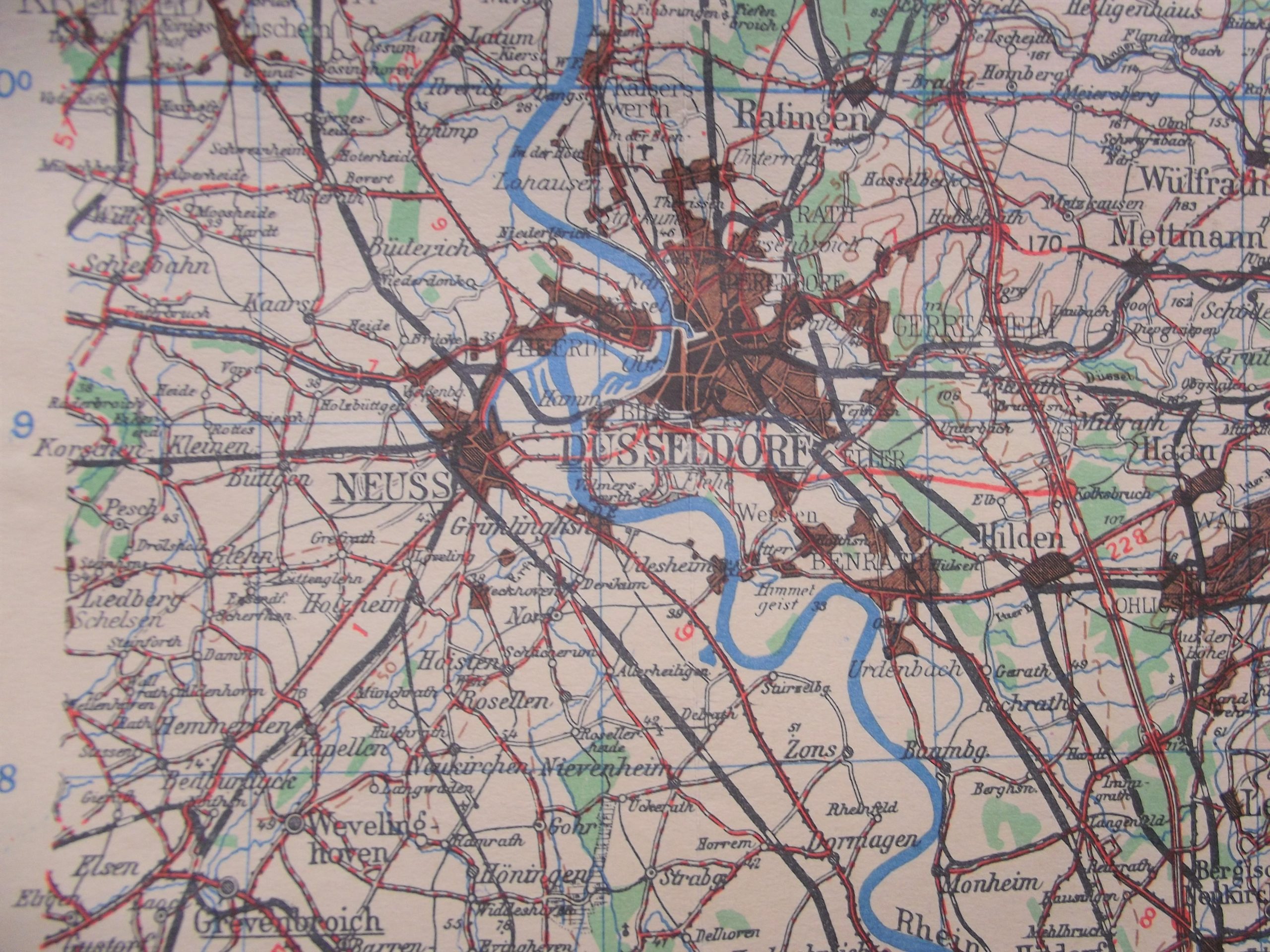 WW2 BRITISH ARMY/AIR MAP OF DUSSELDORF GERMANY DATED 1944 - DBG Militaria