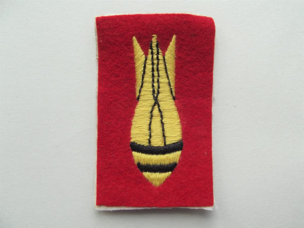 WW2 BRITISH ARMY BOMB DISPOSAL TRADE ARM PATCH - DBG Militaria