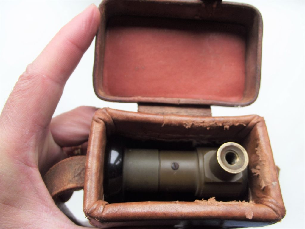 WW1 OFFICERS EXTENDING TRENCH PERISCOPE LEATHER CASE DATED 1918 - DBG ...
