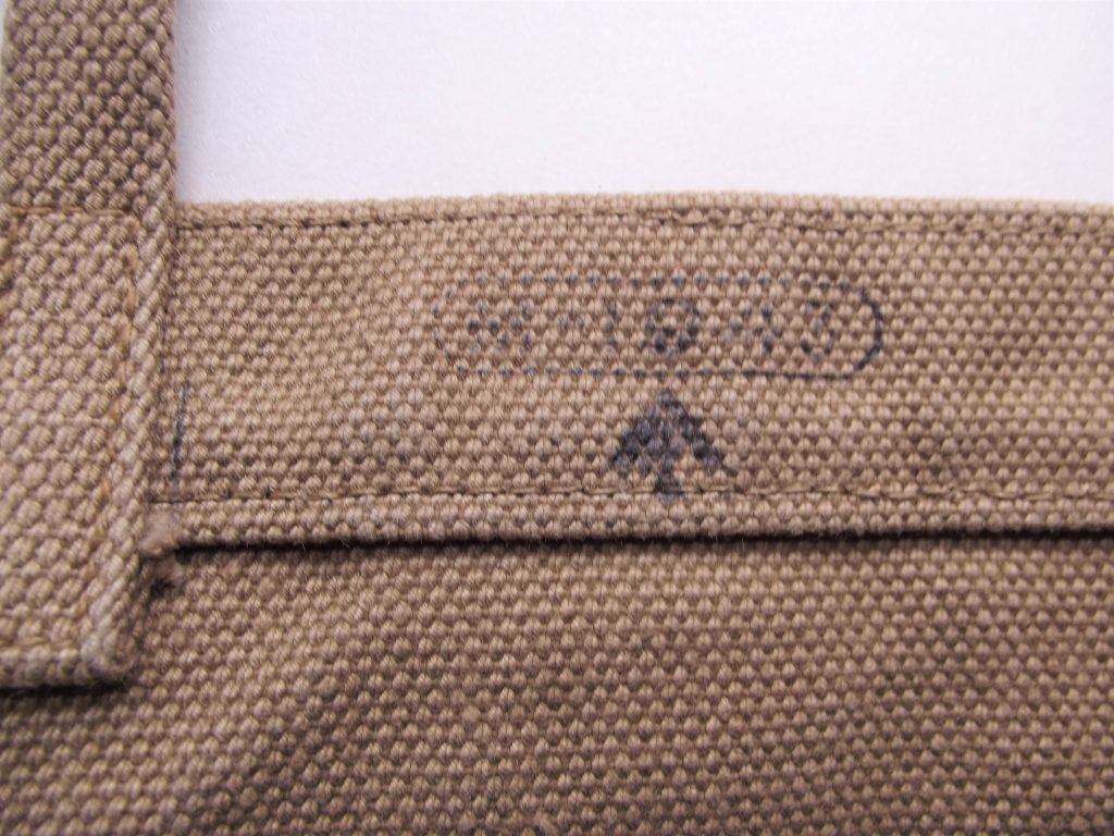 WW2 37 PTN SMALL HAVERSACK DATED 1943 - DBG Militaria