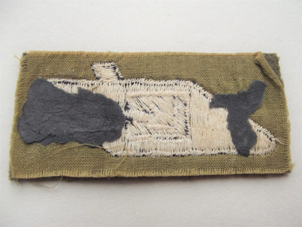 BRITISH ARMY ROYAL TANK REGIMENT ARM PATCH - DBG Militaria