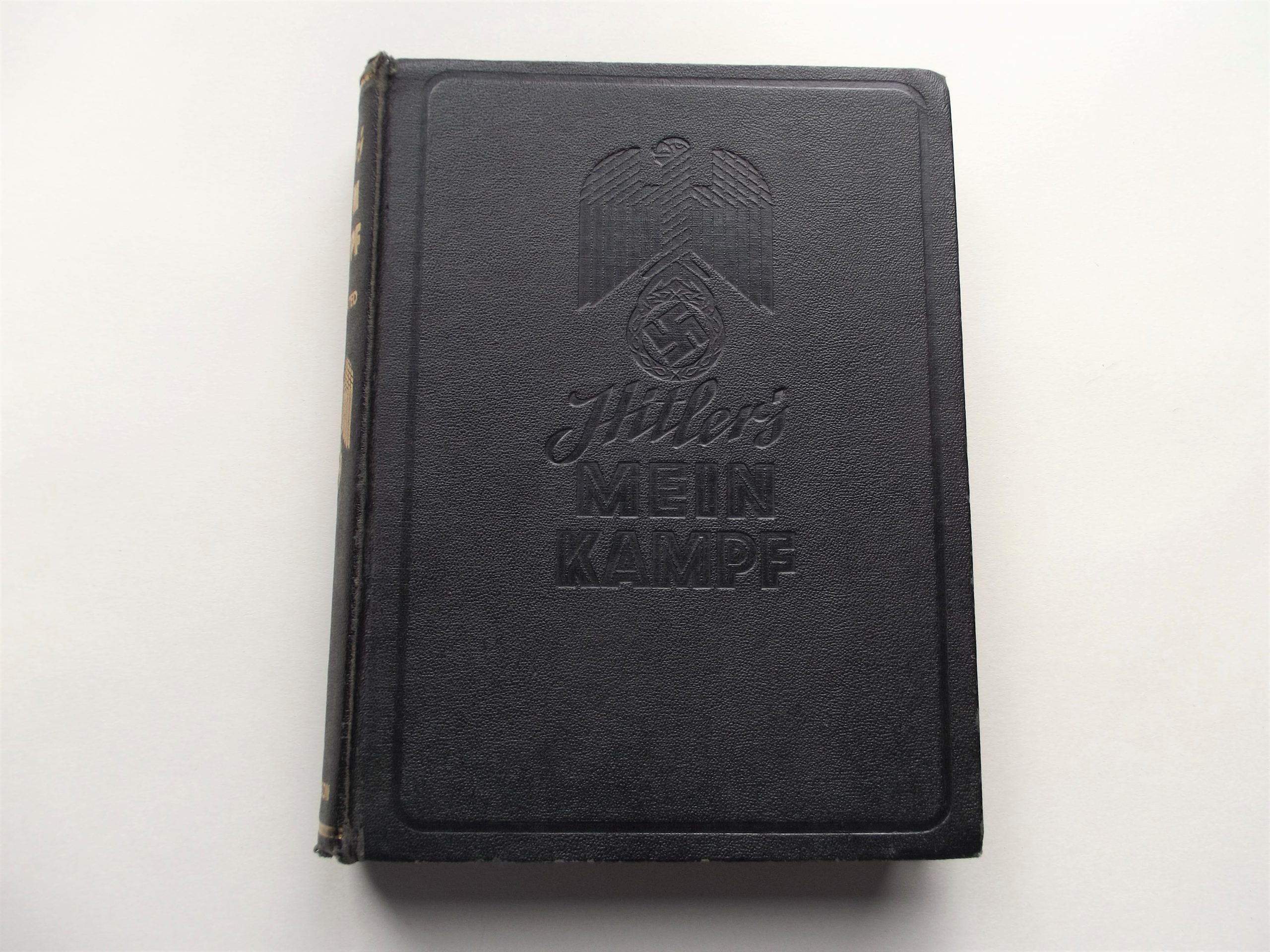 ADOLF HITLERS MEIN KAMPF ILLUSTRATED ENGLISH HUTCHINSON - DBG Militaria