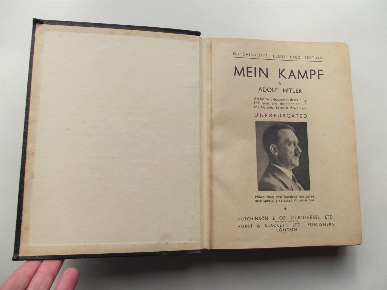ADOLF HITLERS MEIN KAMPF ILLUSTRATED ENGLISH HUTCHINSON - DBG Militaria