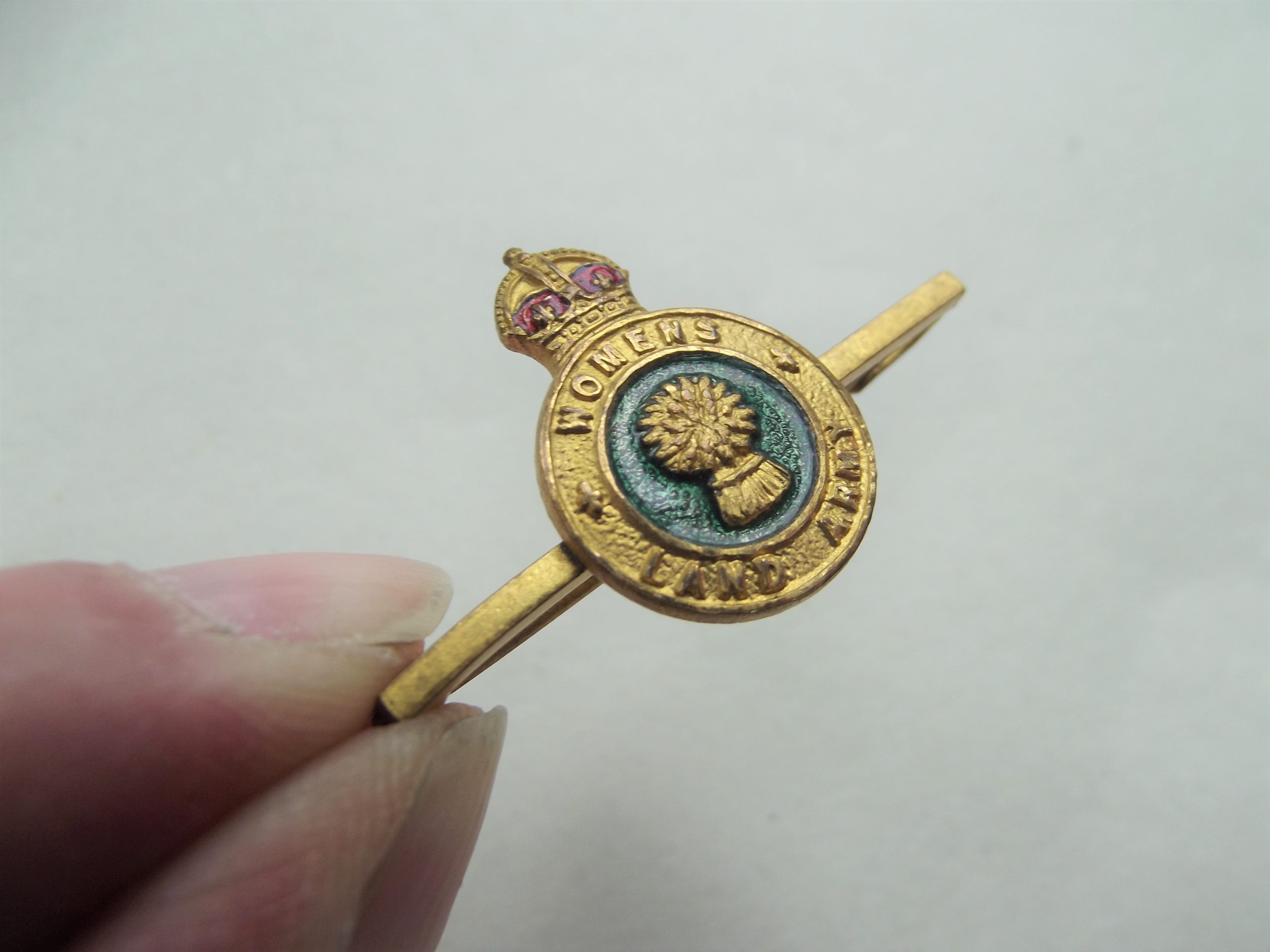 WW2 HOMEFRONT WOMEN'S LAND ARMY TIE PIN BADGE - DBG Militaria