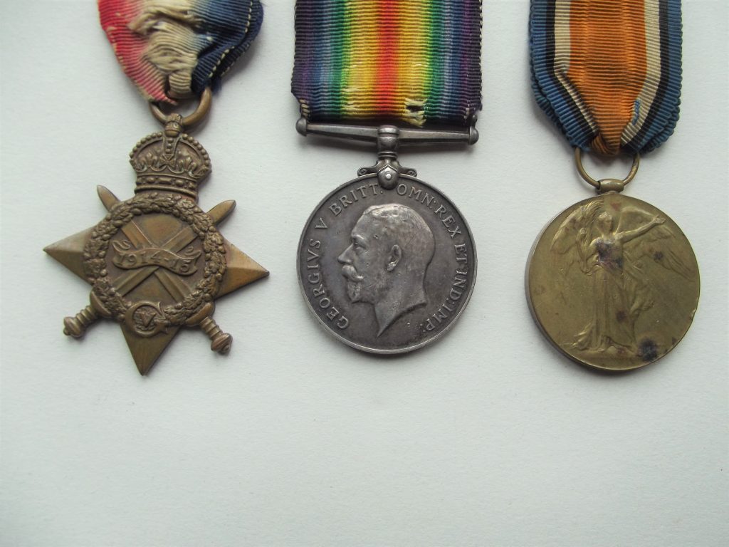 WW1 TRIO MEDALS LOYAL NORTH LANCASHIRE REGIMENT - DBG Militaria