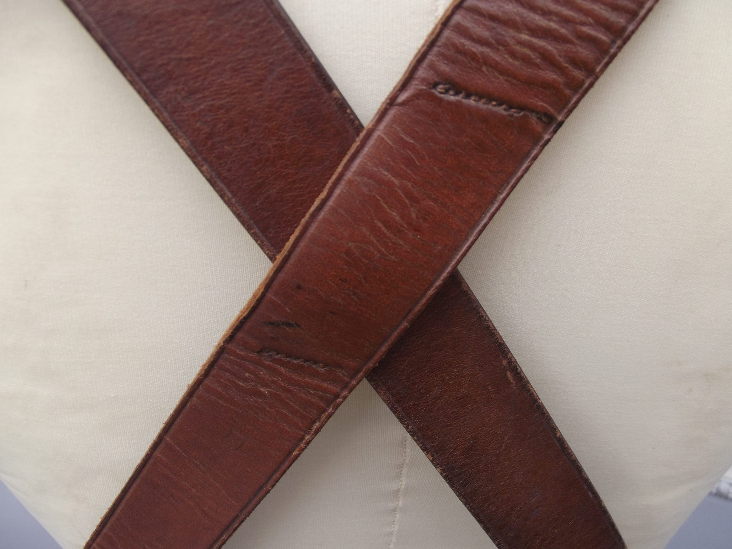 WW1 OFFICERS DOUBLE STRAP SAM BROWN SET DATED 1917 - DBG Militaria