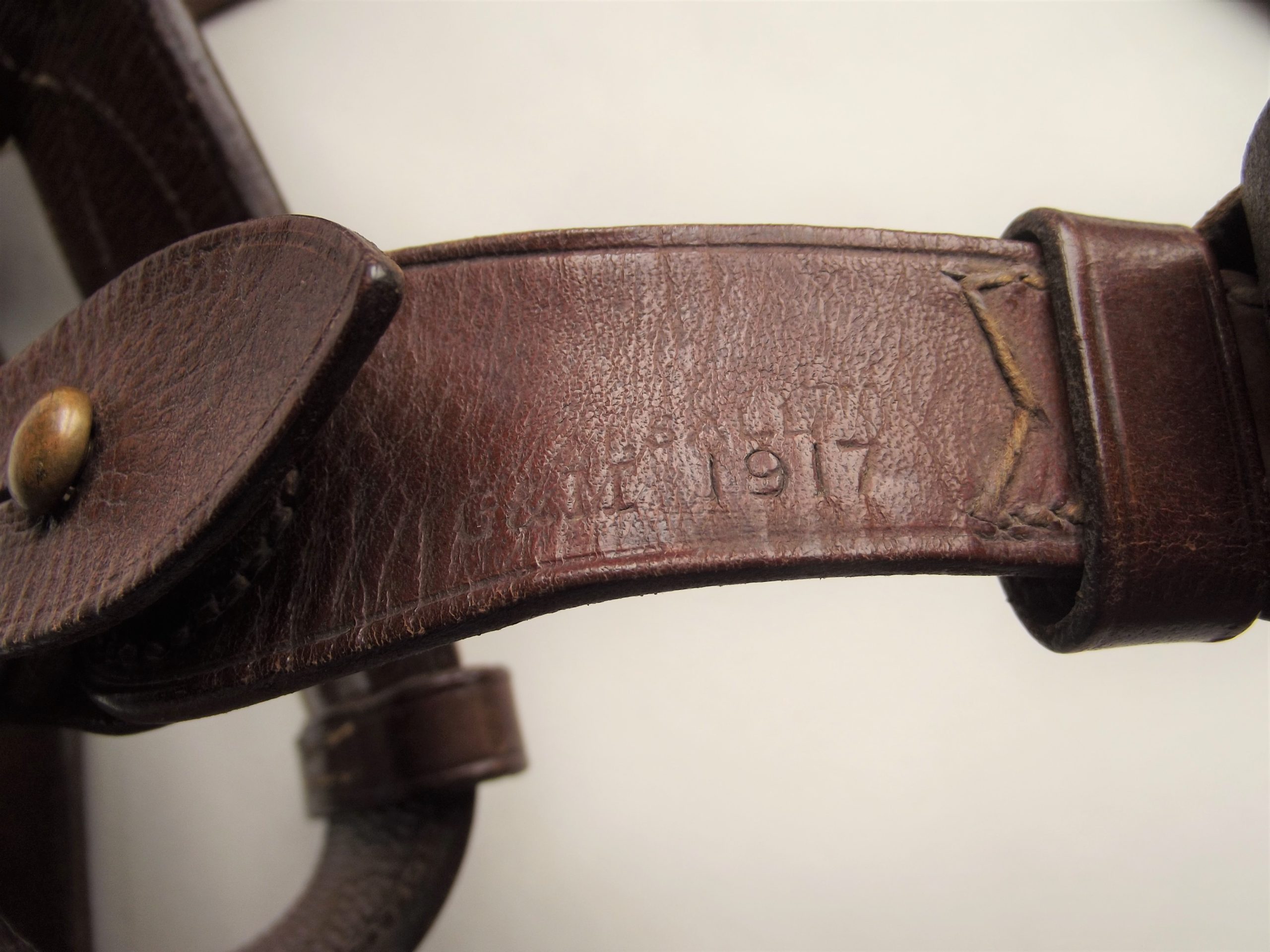 WW1 OFFICERS DOUBLE STRAP SAM BROWN SET DATED 1917 - DBG Militaria