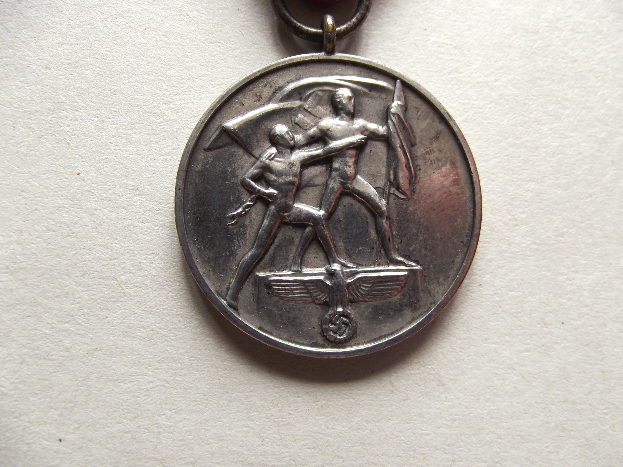 GERMAN 13TH MARCH 1938 MEDAL & CASE - DBG Militaria
