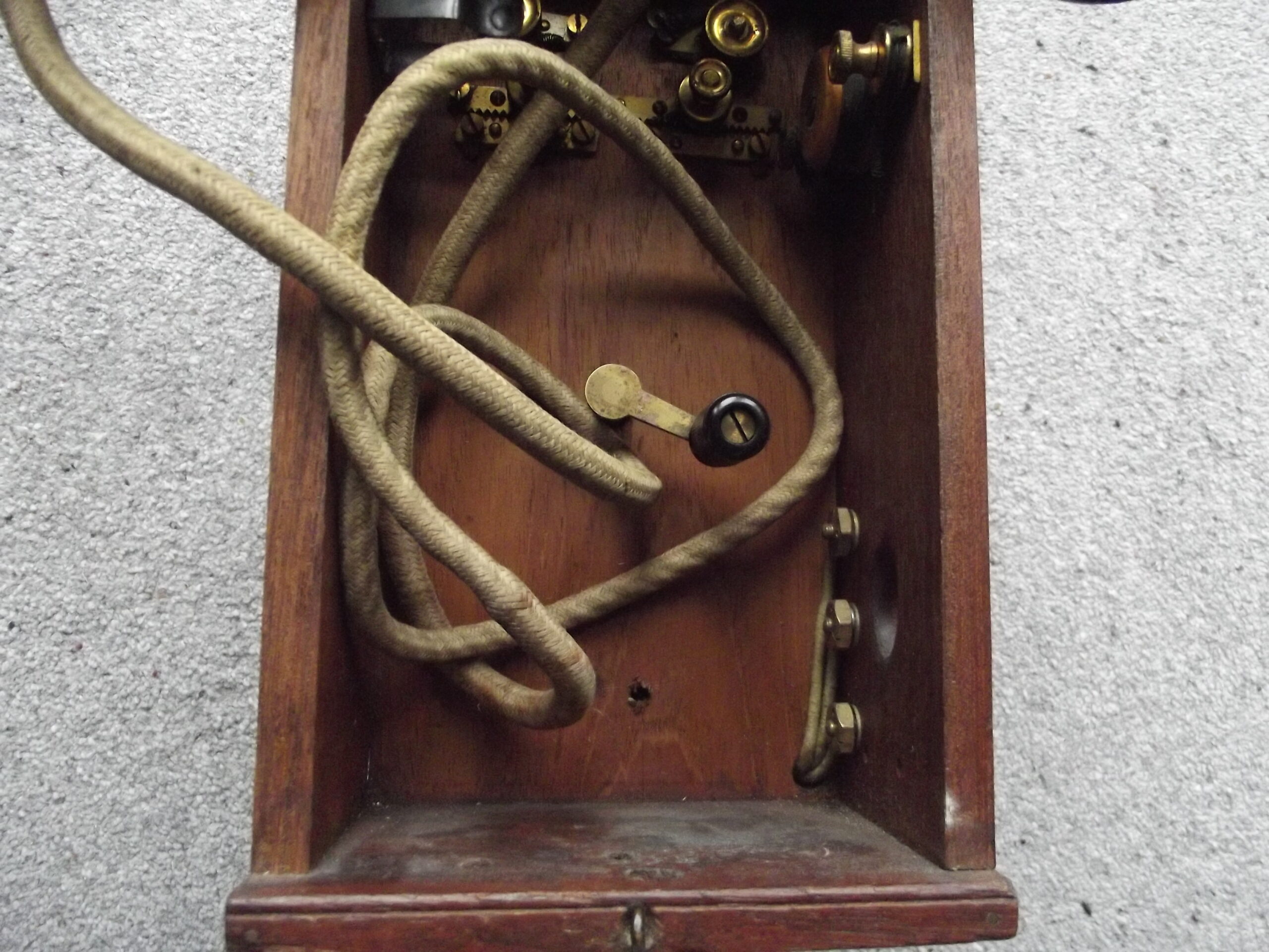 WW1 BRITISH ARMY FIELD TELEPHONE DATED 1917 - DBG Militaria