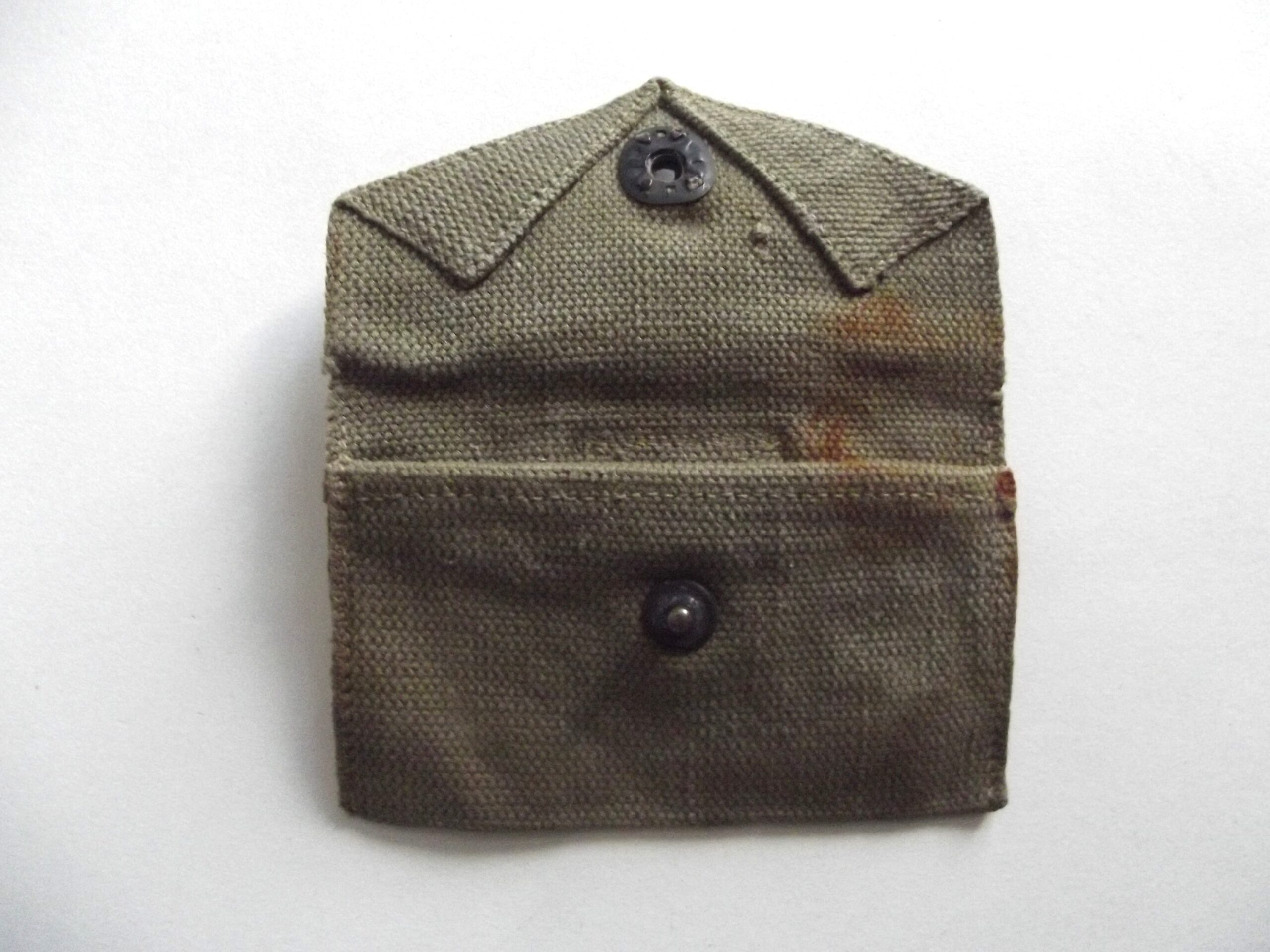WW2 AMERICAN M1942 FIRST AID POUCH DATED 1943 - DBG Militaria
