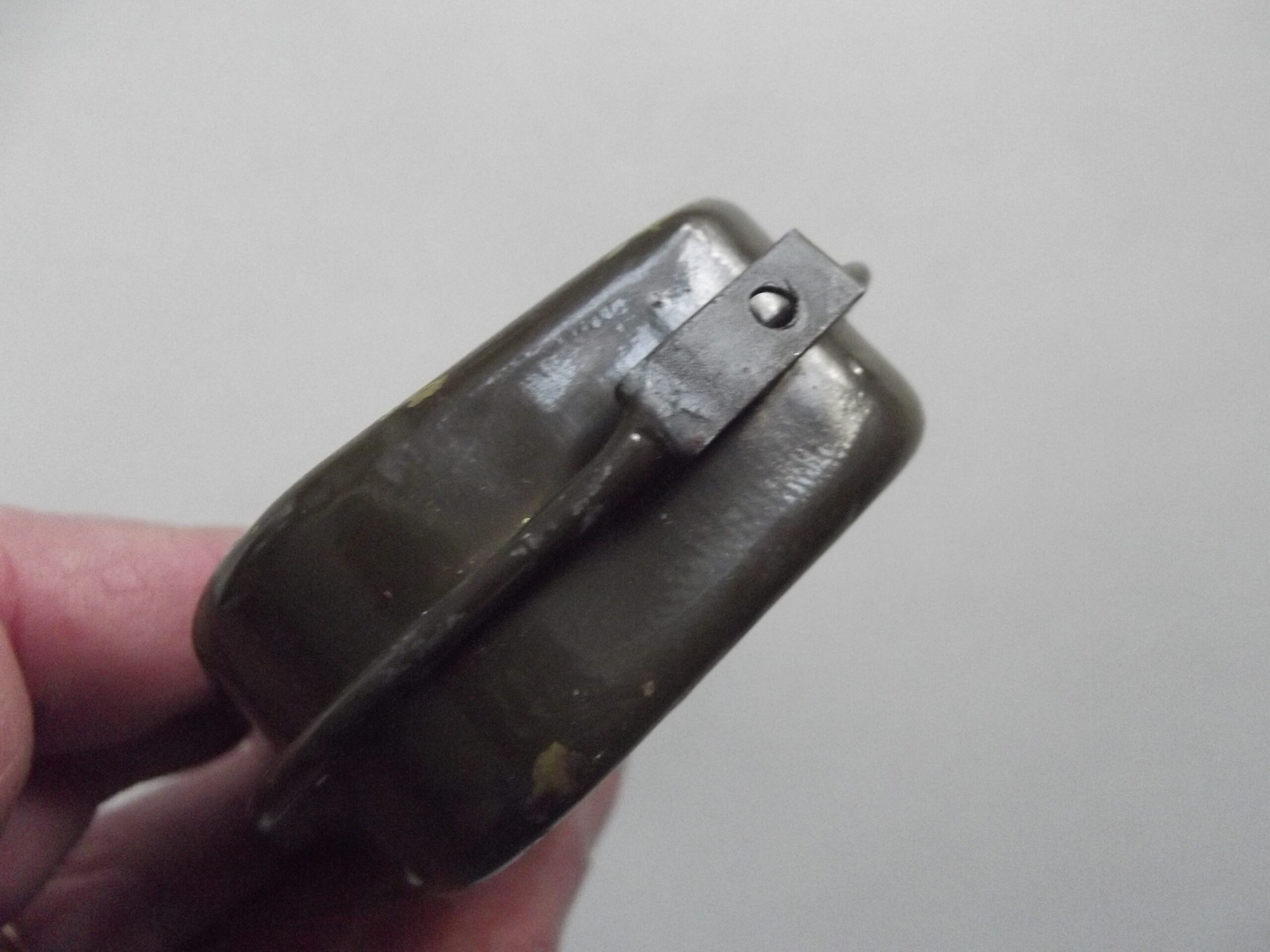 WW2 AMERICAN FIRST AID CARLISLE TIN 1ST PTN - DBG Militaria