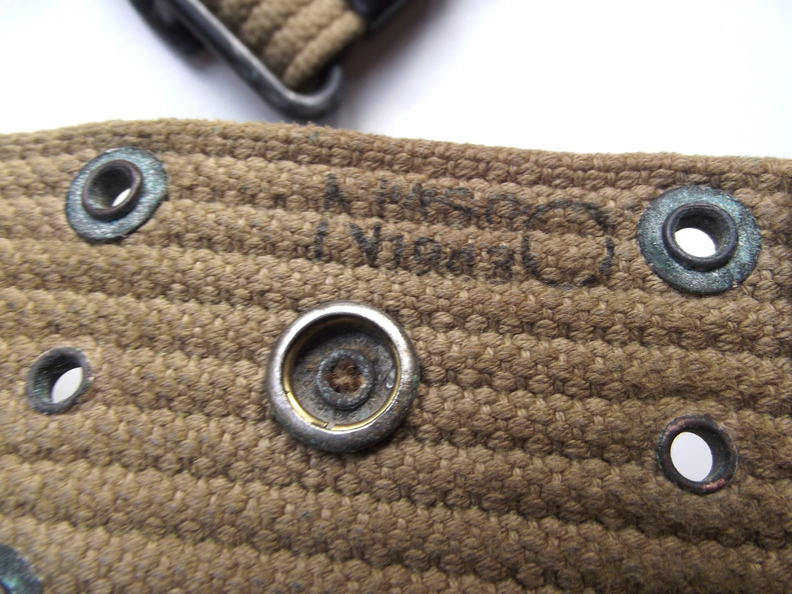 WW2 AMERICAN M1936 WEBBING BELT DATED 1943 - DBG Militaria