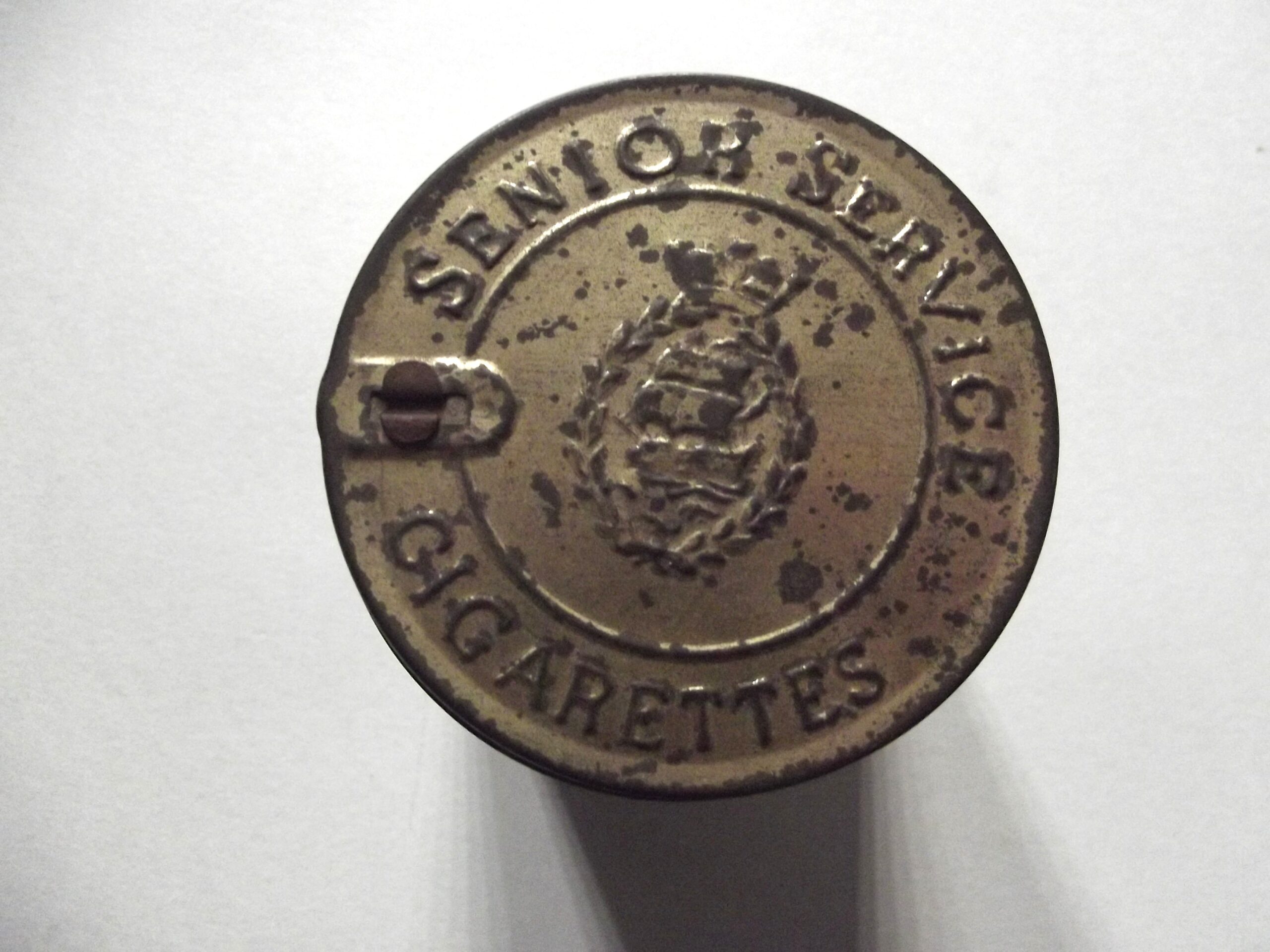 WW2 SENIOR SERVICE CIGARETTE TIN - DBG Militaria