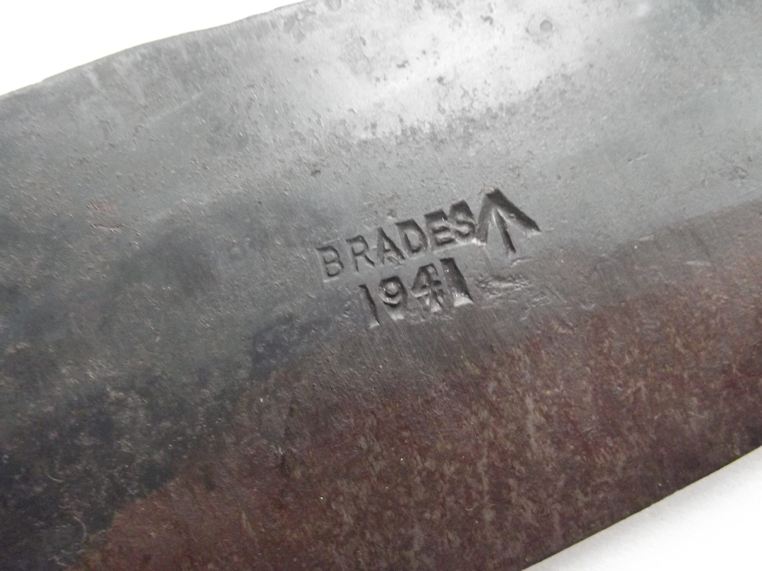 WW2 BRITISH ARMY BILL HOOK DATED 1941 - DBG Militaria